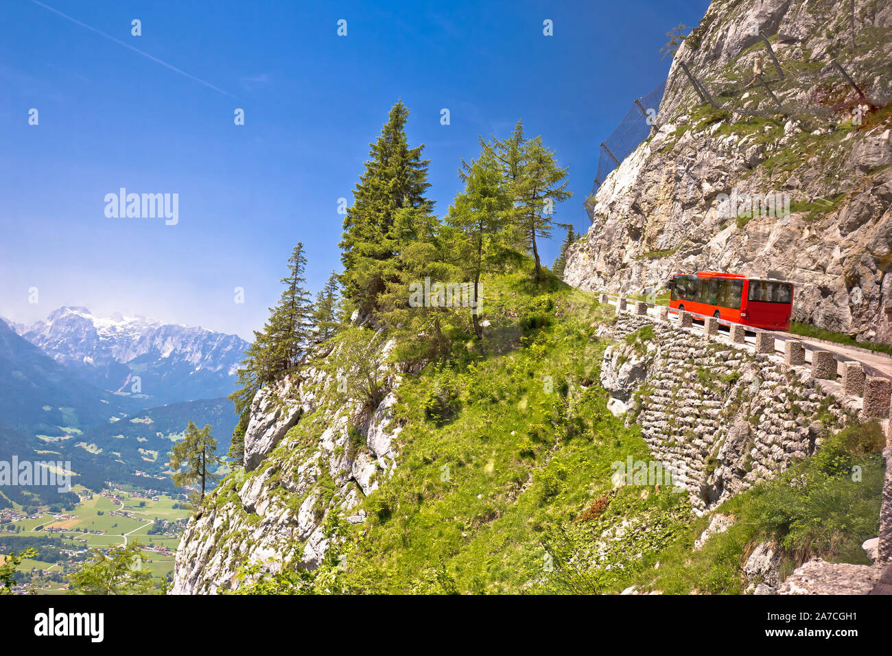 Kehlsteinstraße or Kehlstein road on Alps cliffs leading to Eagle's ...