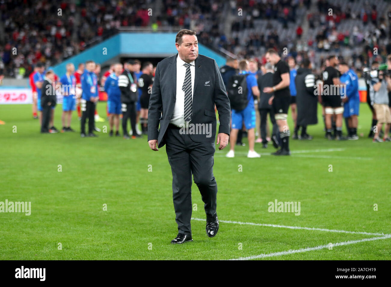 New Zealand's head coach Steve Hansen applaude the fans after the final ...