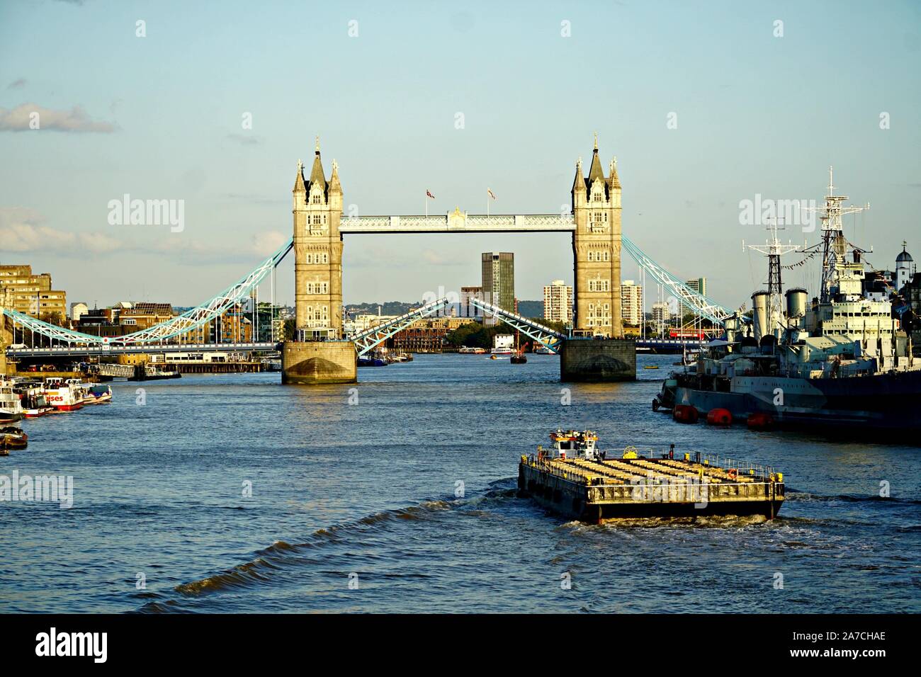 London bridge is opening Stock Photo - Alamy
