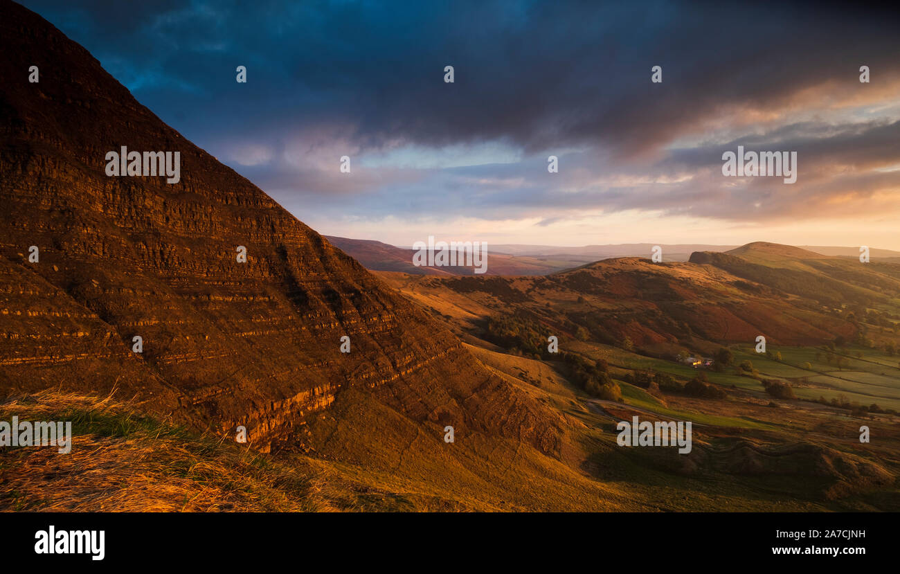 Castleton sunrise hi-res stock photography and images - Alamy