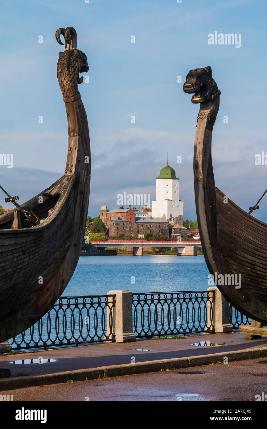 Viking longship dragon hi-res stock photography and images - Alamy