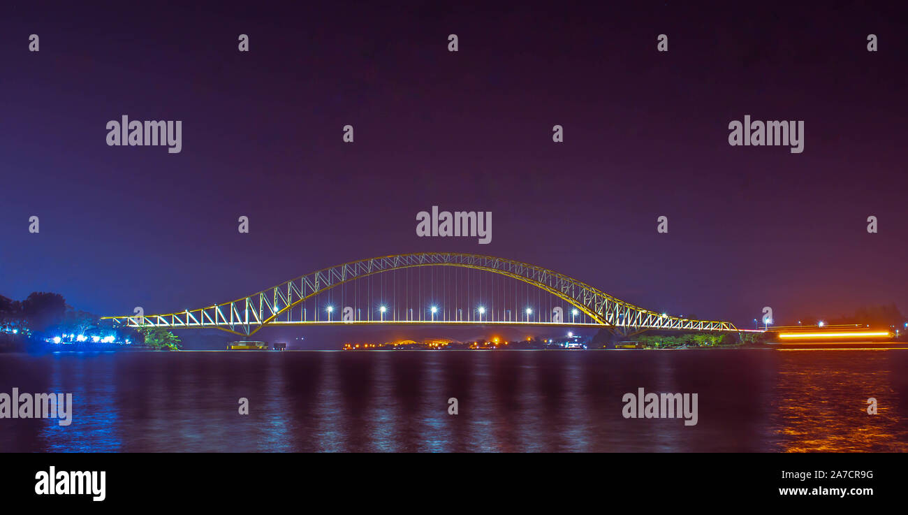 Kutai Kartanegara Bridge crossing Mahakam River in Tenggarong, East ...