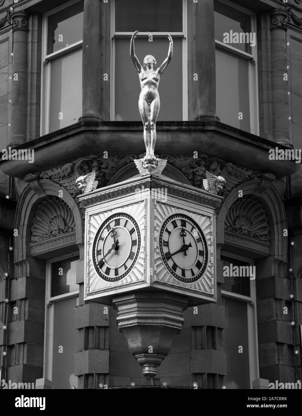 Half past clock hi-res stock photography and images - Alamy
