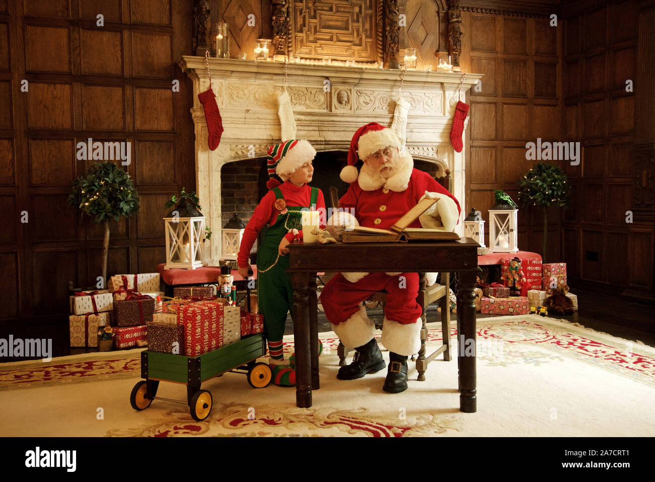 Professional Santa Claus aka Sheldon Scott with Elf Jingle ...