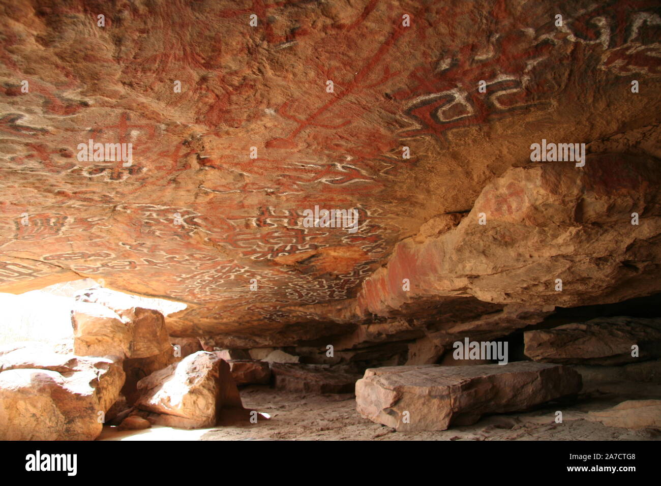 Dogon country : village of Songo Stock Photo - Alamy