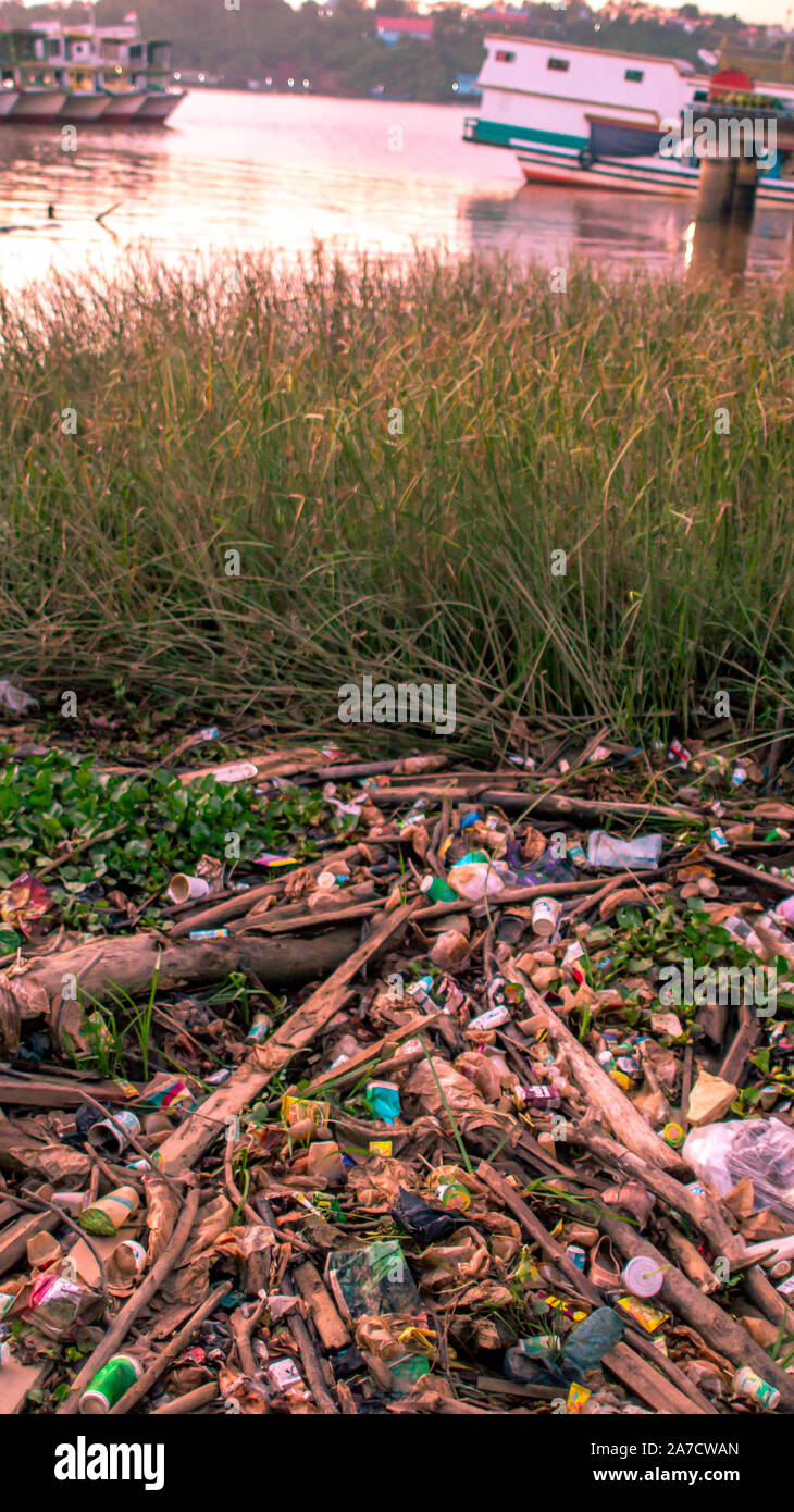 Macroplastics pollution hi-res stock photography and images - Alamy