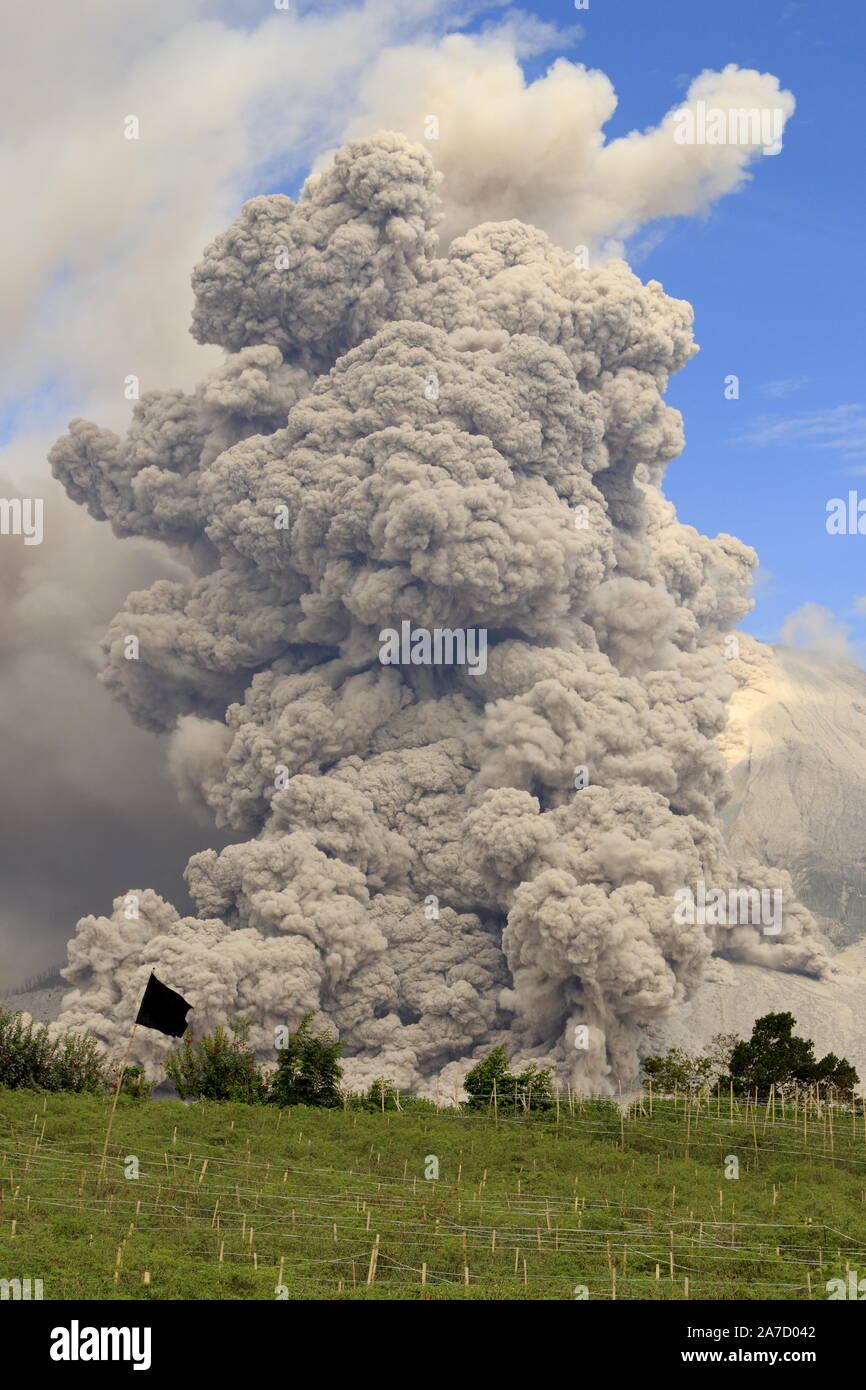 Pyroclastic flow hi-res stock photography and images - Alamy