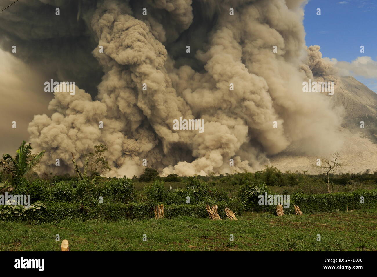 Pyroclastic ash hi-res stock photography and images - Alamy