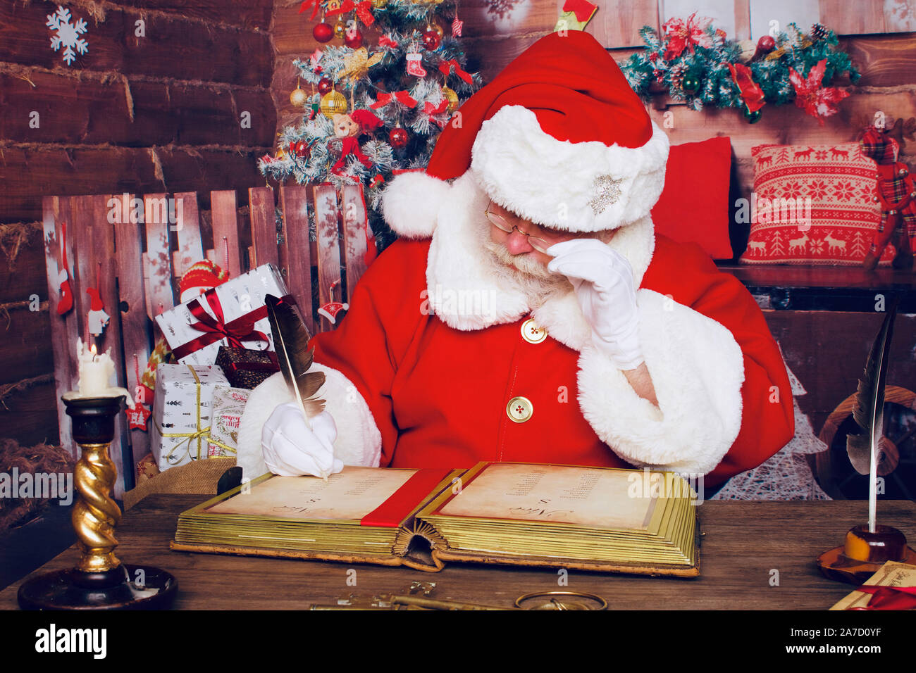 Professional Santa Claus aka Sheldon Scott Credit: Ben Rector/Alamy ...