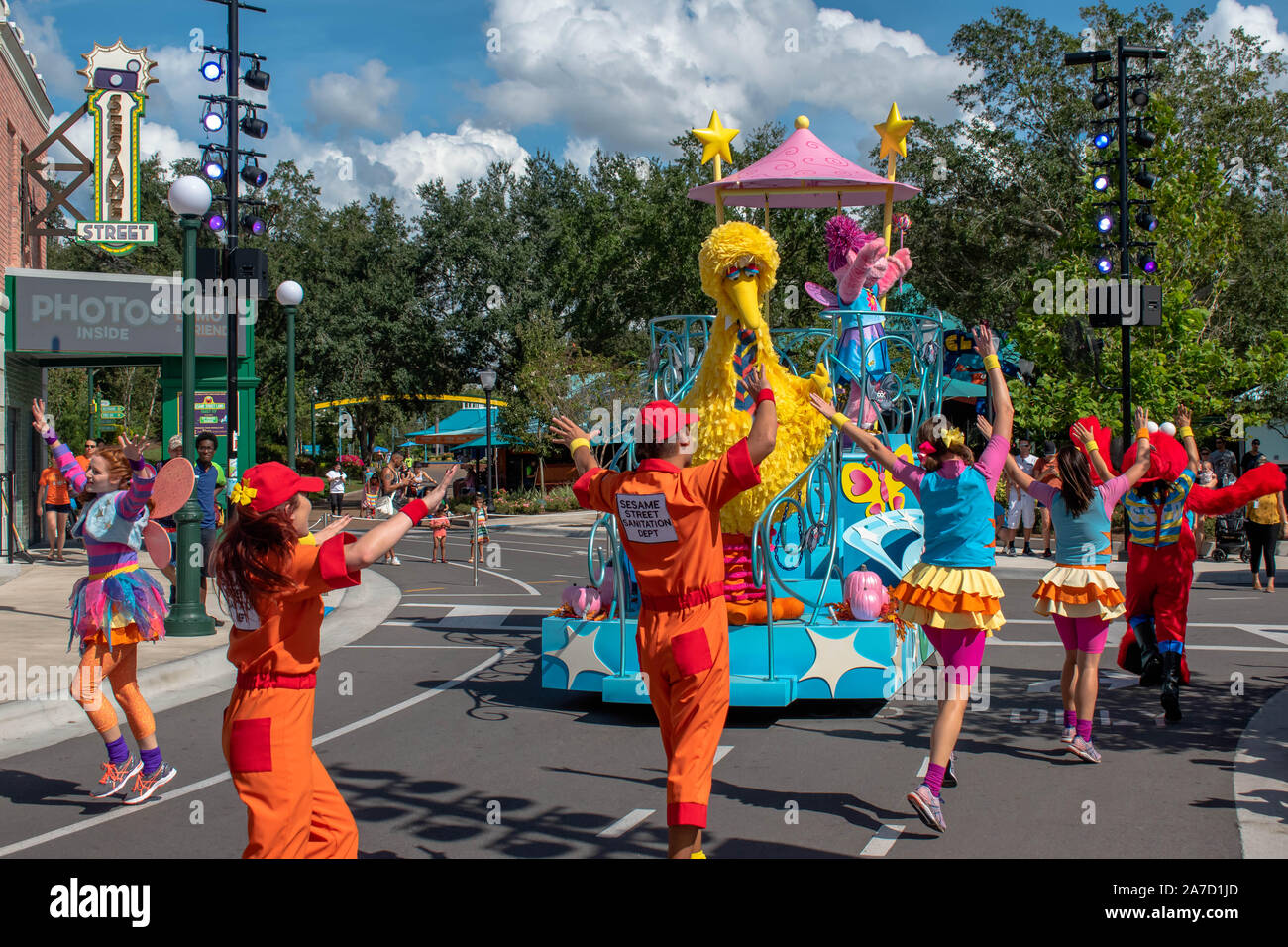Orlando, Florida. October 29, 2019. Big Bird and dancers in Sesame ...