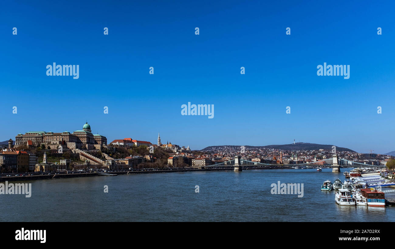 Famous places of budapest hi-res stock photography and images - Alamy