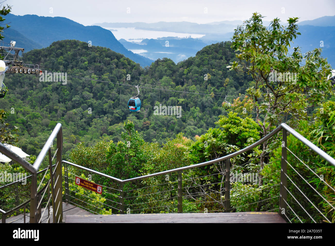Mat cincang mountain hi-res stock photography and images - Alamy