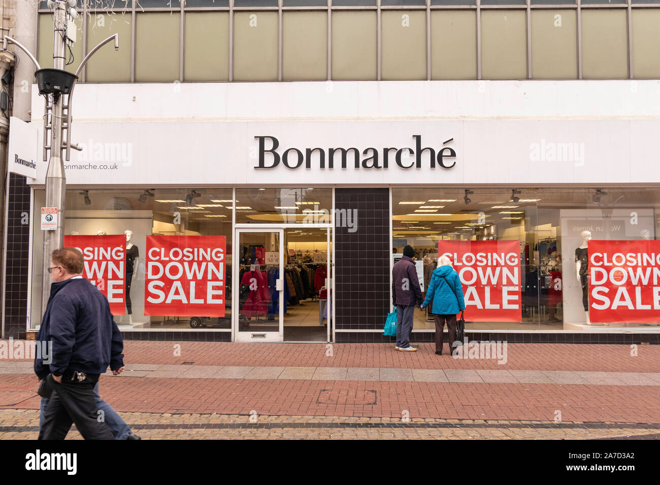 380 stores nationwide hi-res stock photography and images - Alamy