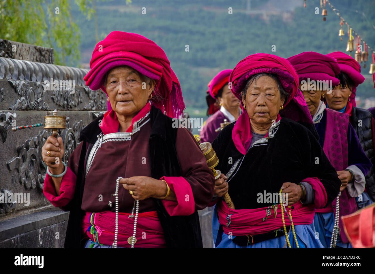 Mosuo women hi-res stock photography and images - Alamy