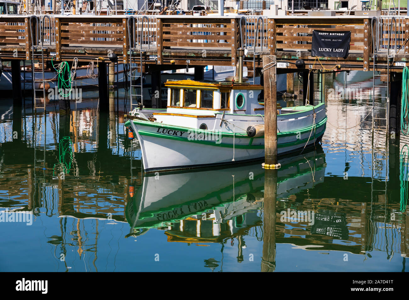 Boat at wharf hi-res stock photography and images - Alamy