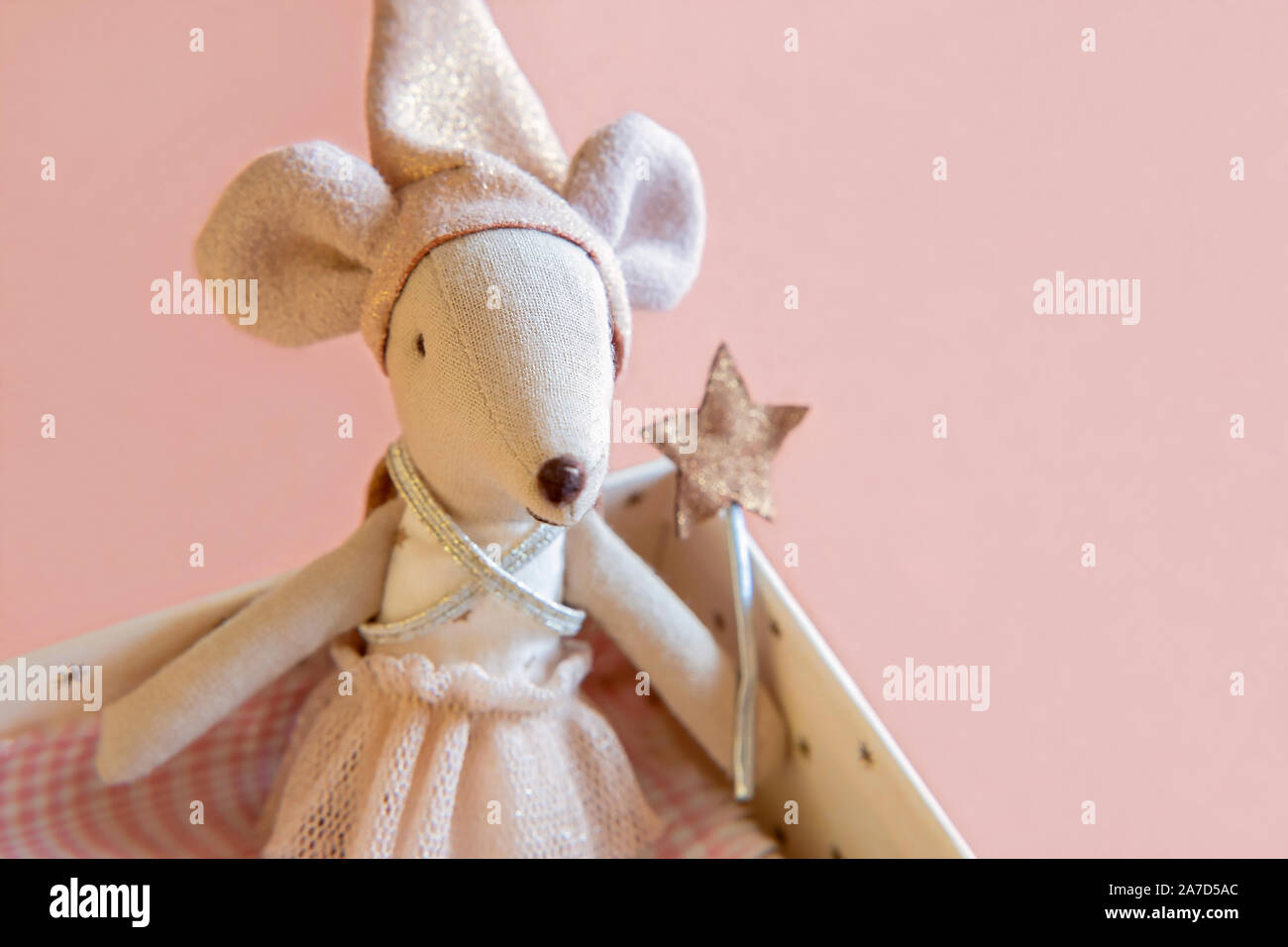 Tooth fairy hi-res stock photography and images - Alamy