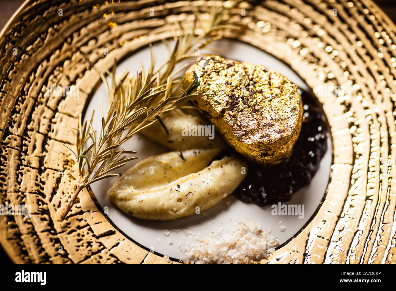 Black Angus tenderloin steak covered with 24 carat gold Stock Photo - Alamy