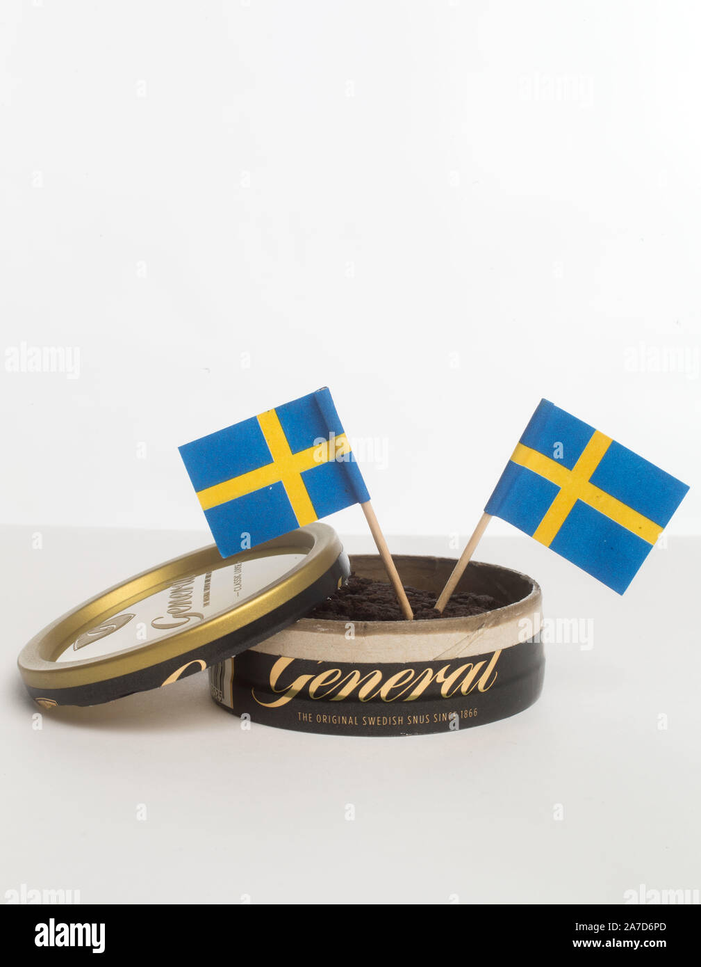 General loose snuff, with Swedish flag in, a snuff from Swedish Match ...