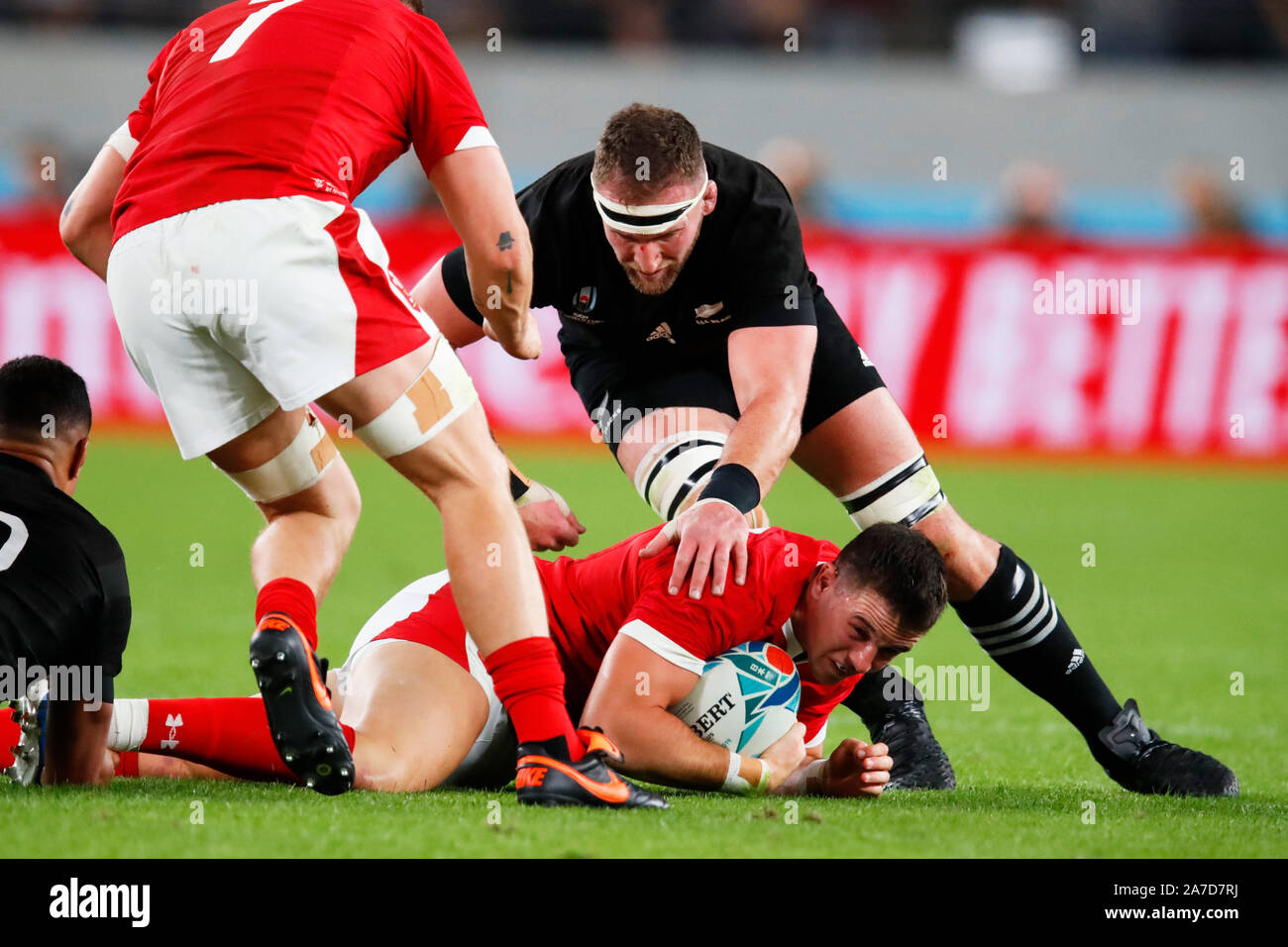 Tokyo, Japan. 1st Nov, 2019. (Top-Bottom) Kieran Read (NZL), Owen ...