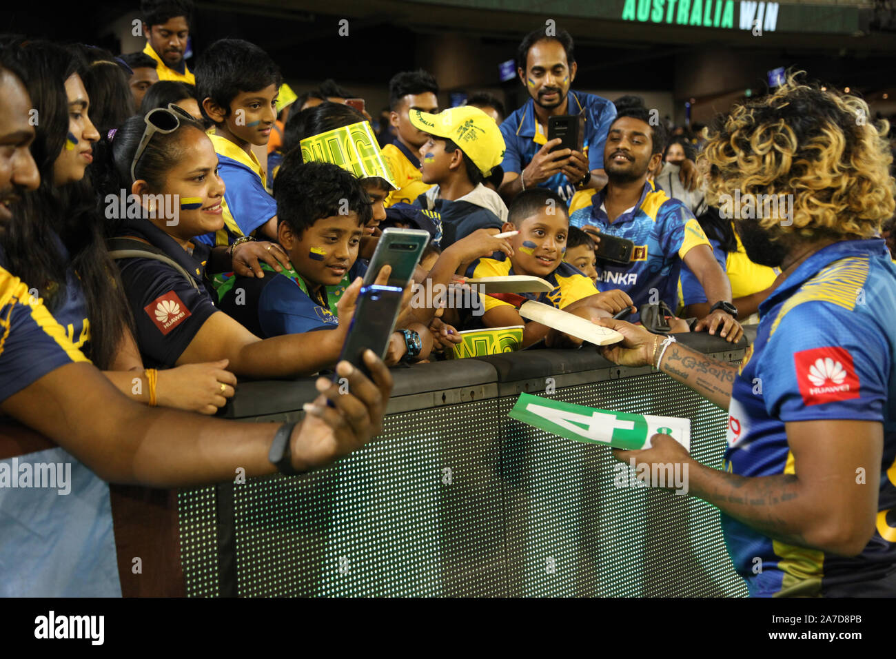 Sri lankan fast bowler hi-res stock photography and images - Alamy