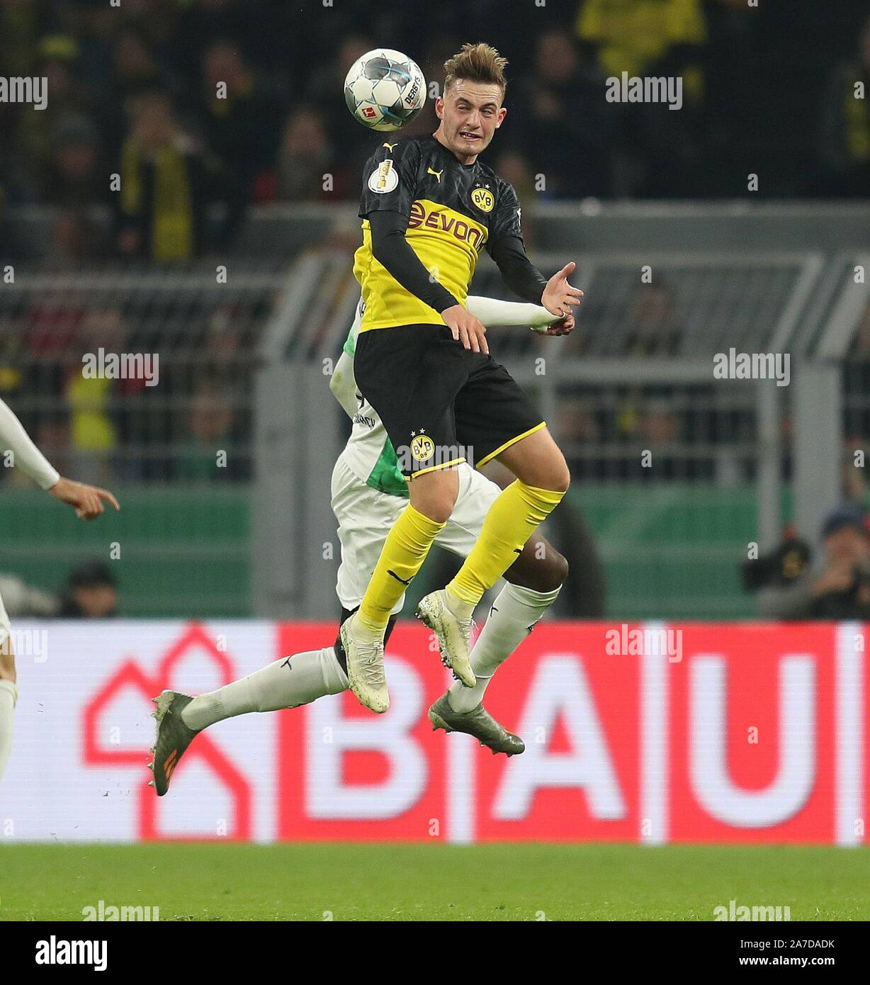 firo: 30.10.2019, Football, Football: DFB Pokal, Season 2019/2020, BVB ...