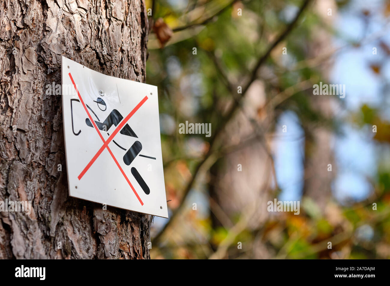 Sign banned people hi-res stock photography and images - Alamy