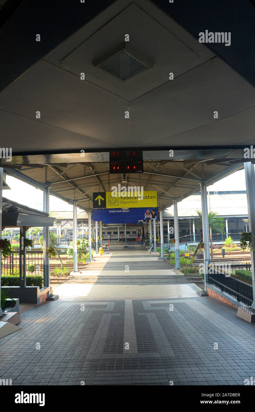 Bandung station hi-res stock photography and images - Alamy