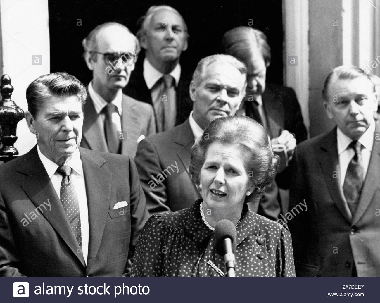 Ronald Reagan Thatcher 1982 Stock Photos & Ronald Reagan Thatcher 1982 ...