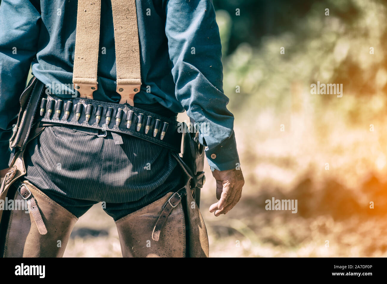 Man silhouette gun rear view hi-res stock photography and images - Alamy