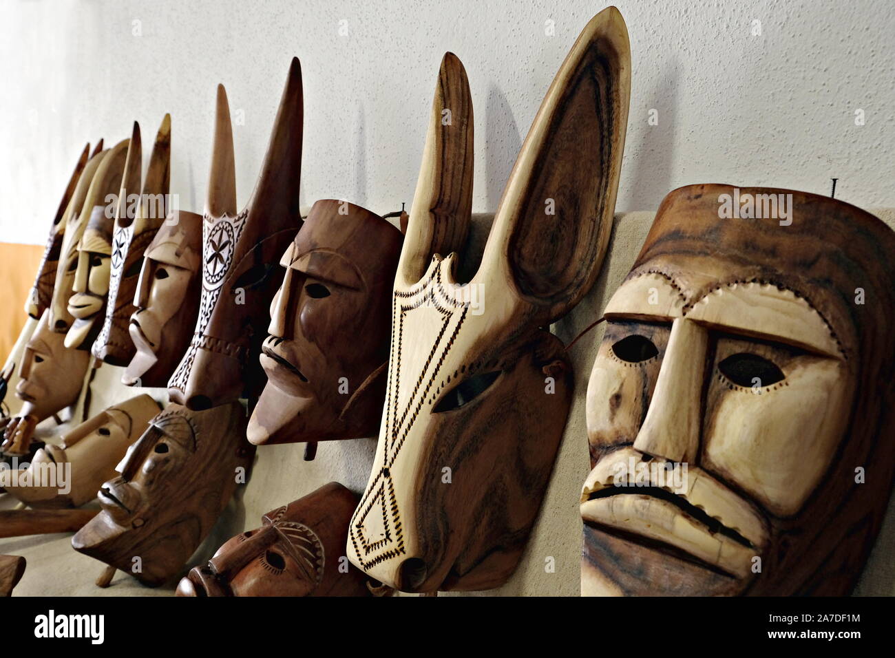 Wooden masks of "su Boe" (the ox) and "su Merdule" (the man ...