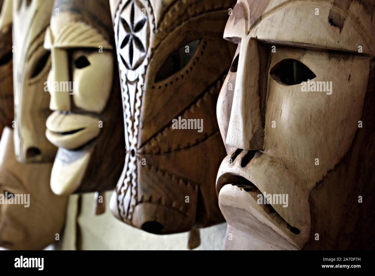 Wooden masks of "su Boe" (the ox) and "su Merdule" (the man ...