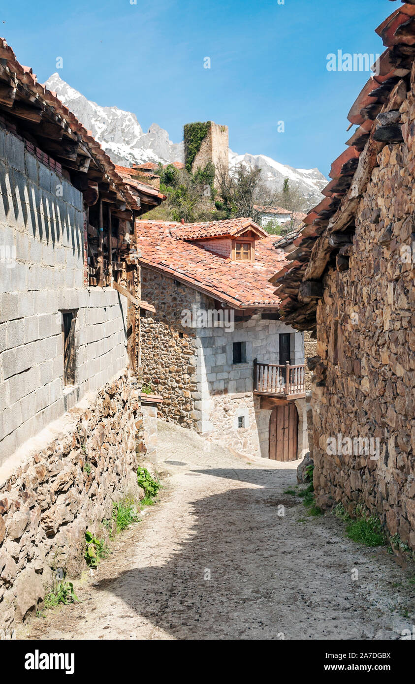 Mogrovejo and picos de europa cantabria hi-res stock photography and ...
