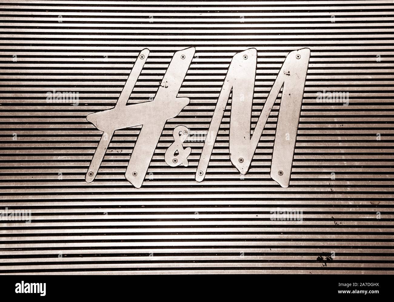 Hm log hi-res stock photography and images - Alamy