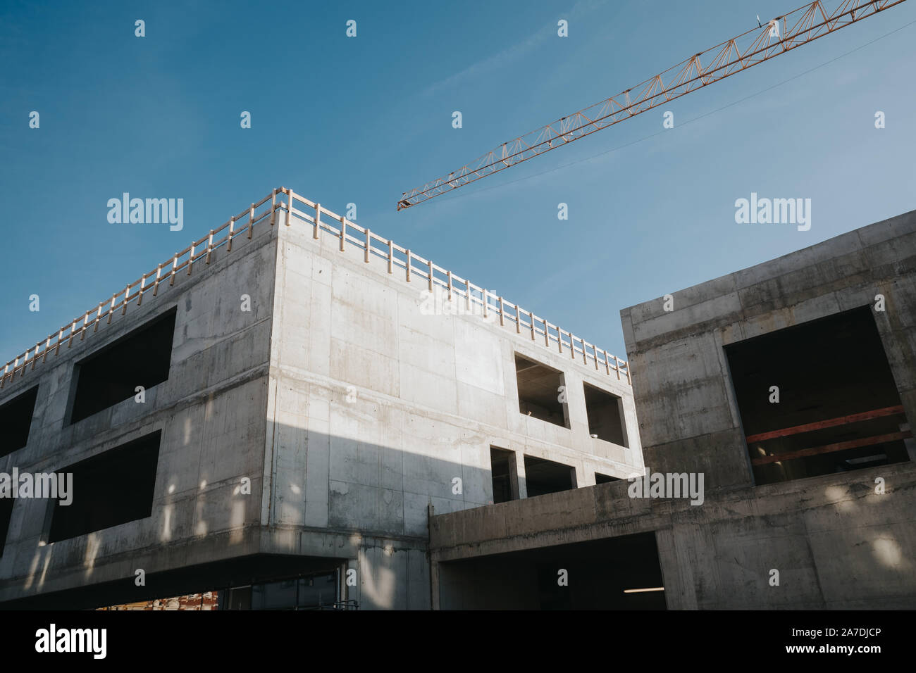 School concrete building hi-res stock photography and images - Alamy