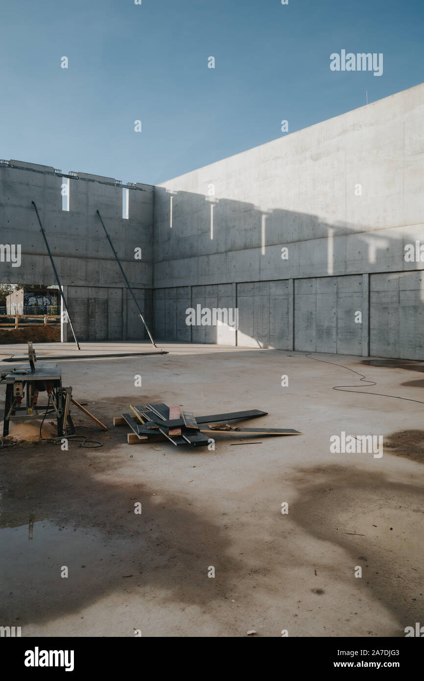 Inside construction site commercial building hi-res stock photography ...