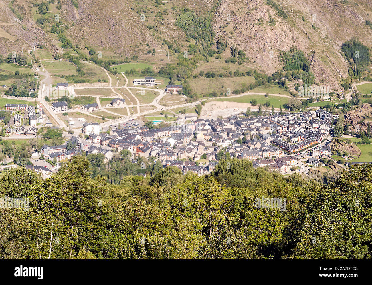 Benasque village hi-res stock photography and images - Alamy