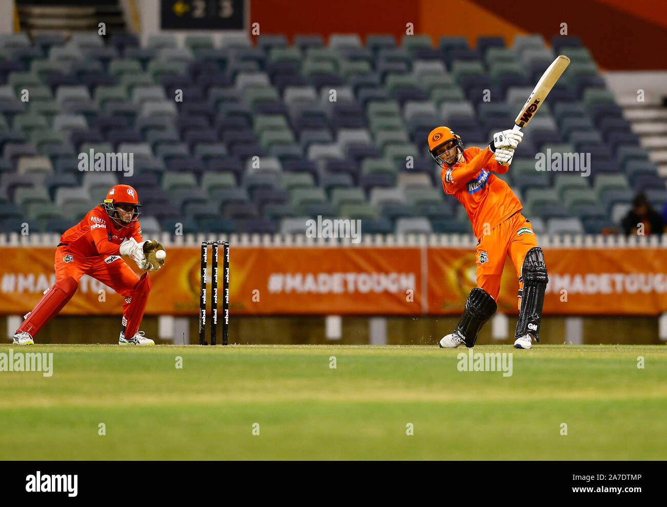 Cricket ground covers hi-res stock photography and images - Alamy