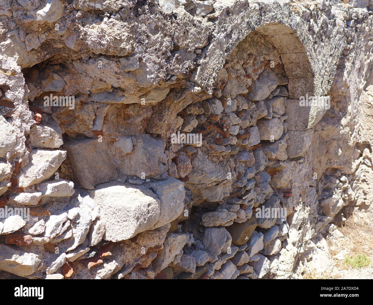 Kithira arch hi-res stock photography and images - Alamy