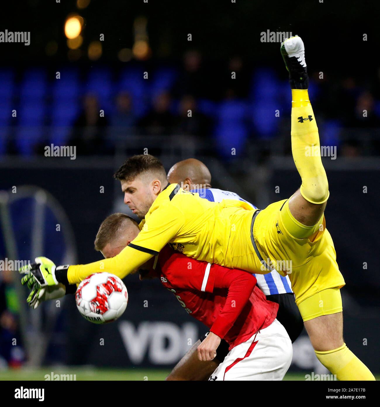 Goalkeeper louwers hi-res stock photography and images - Alamy