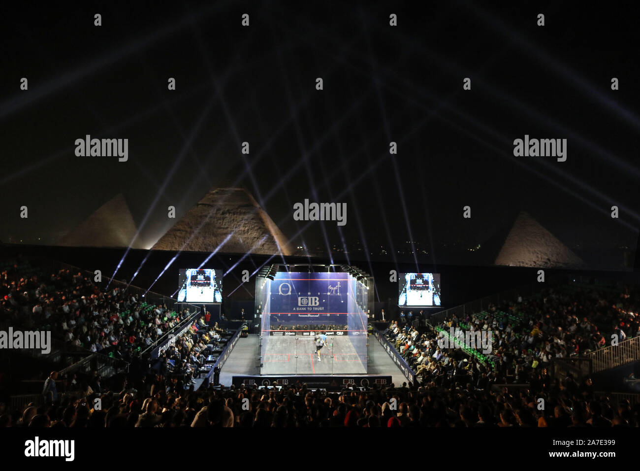Mens squash singles final hi-res stock photography and images - Alamy