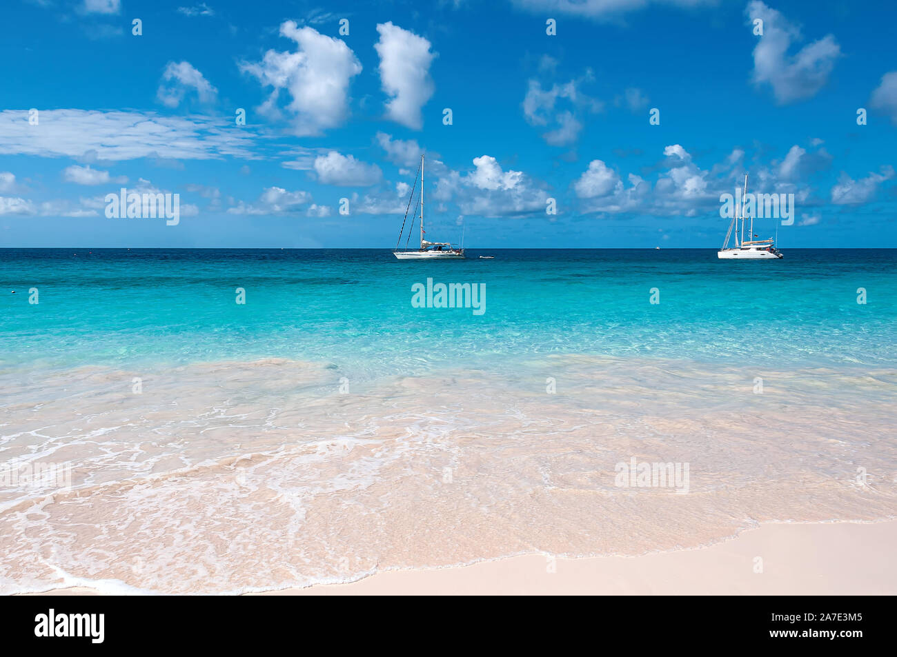 Paradise beach barbados hi-res stock photography and images - Alamy
