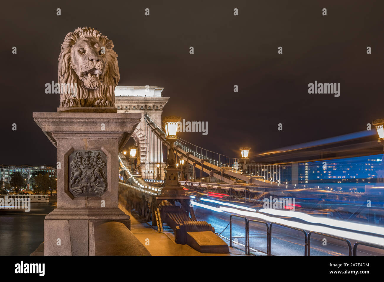 Holiday lights bridge of lions hi-res stock photography and images - Alamy