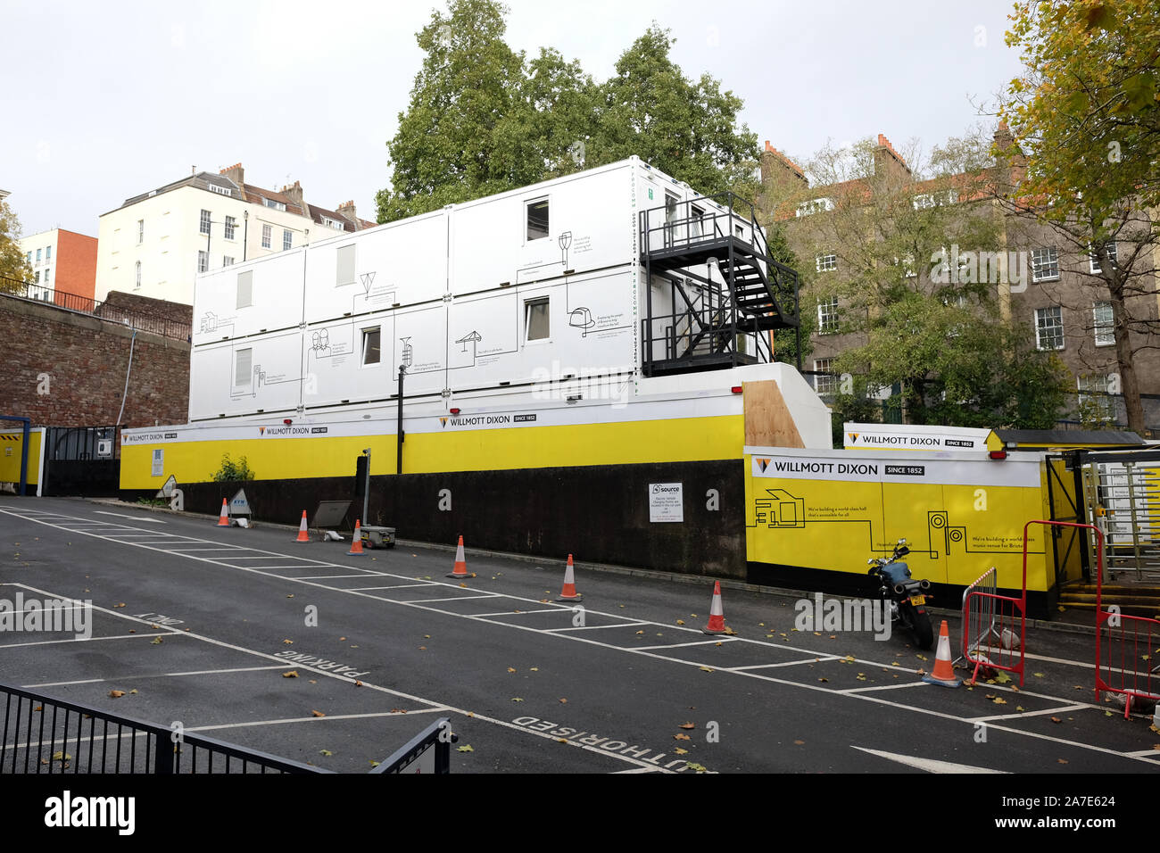 Temporary construction site office hi-res stock photography and images ...