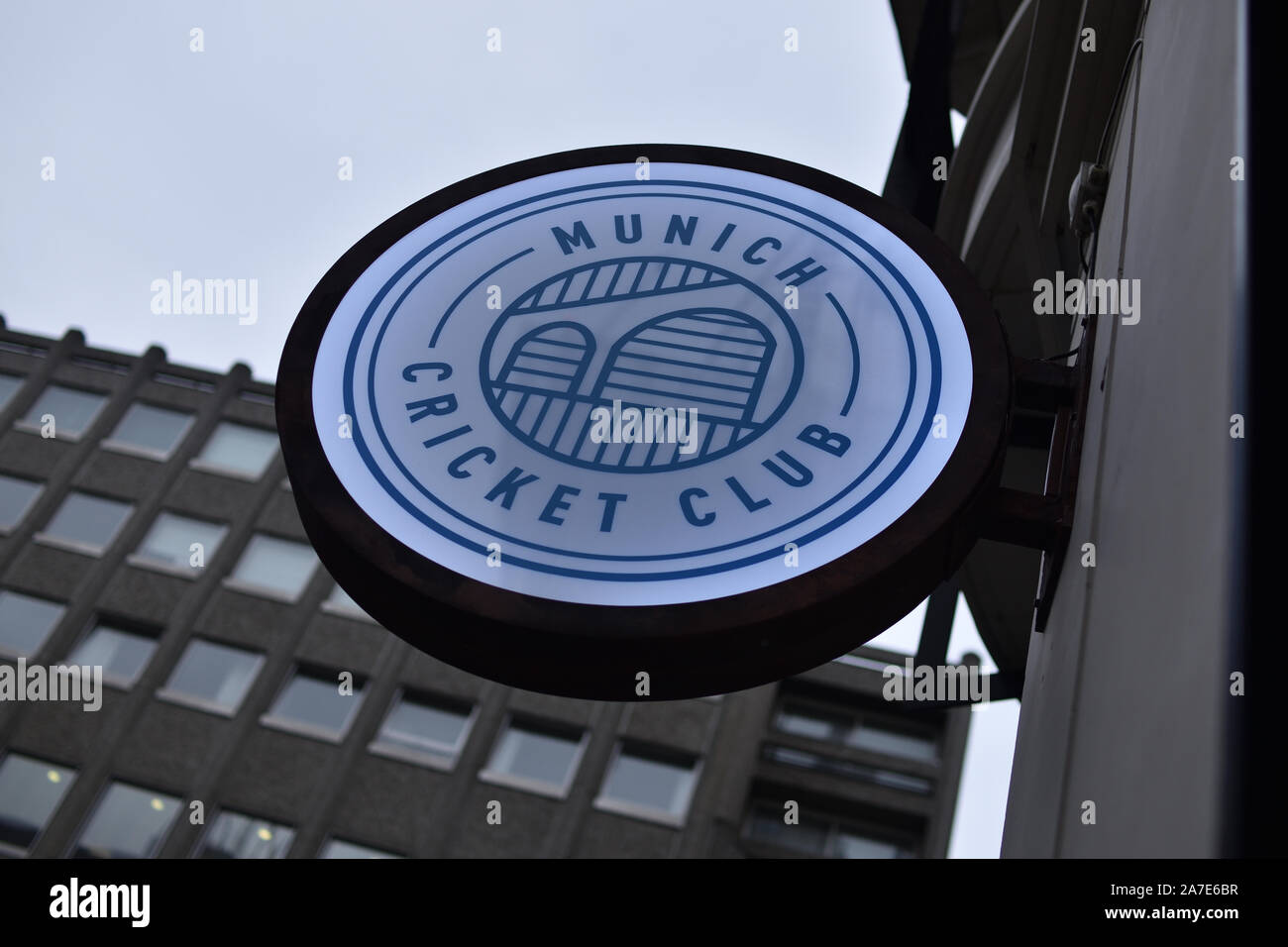 Cricket club logo hi-res stock photography and images - Alamy