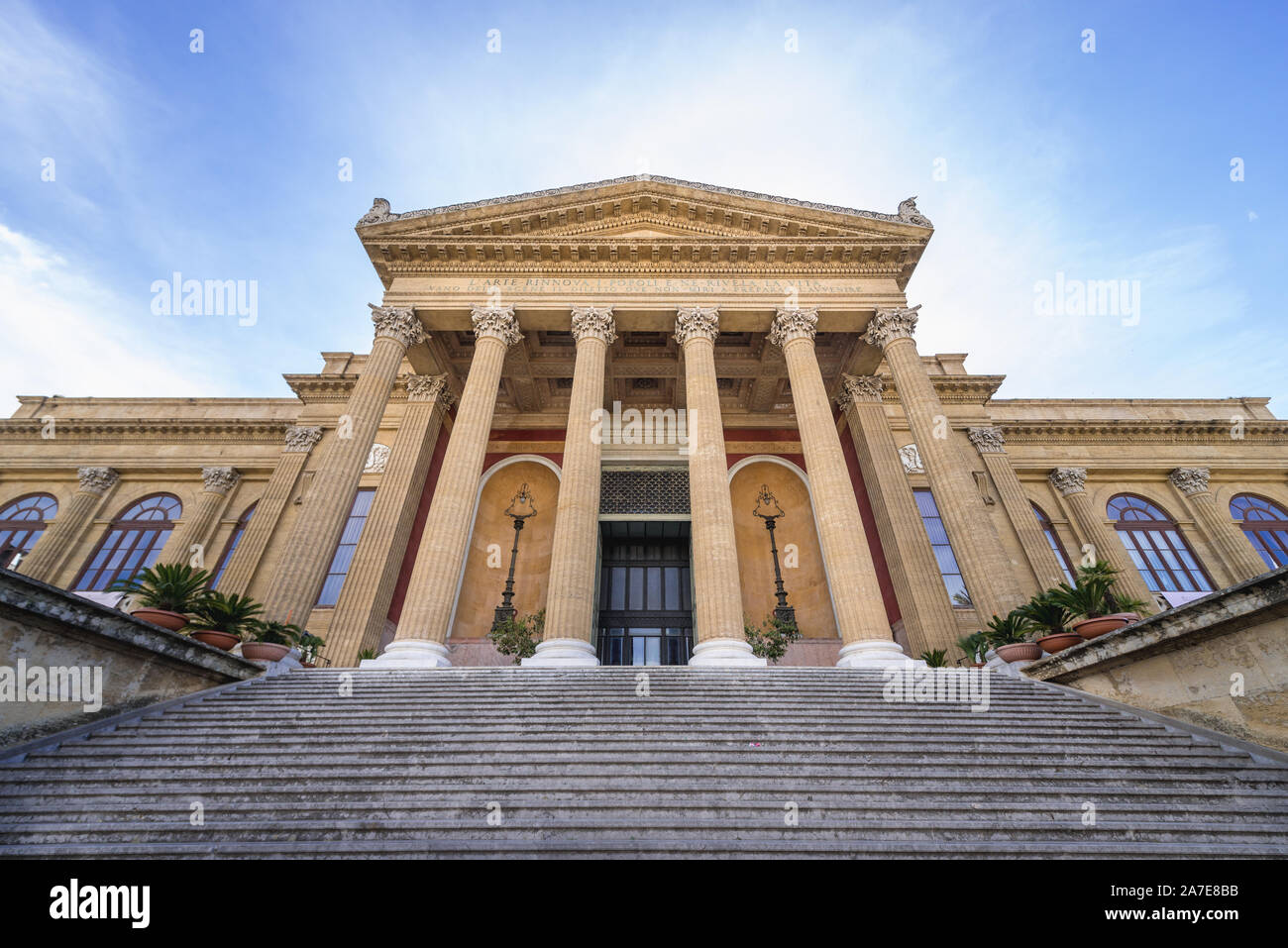 Teatro Massimo Vittorio Emanuele on Piazza Verdi in Palermo city of ...