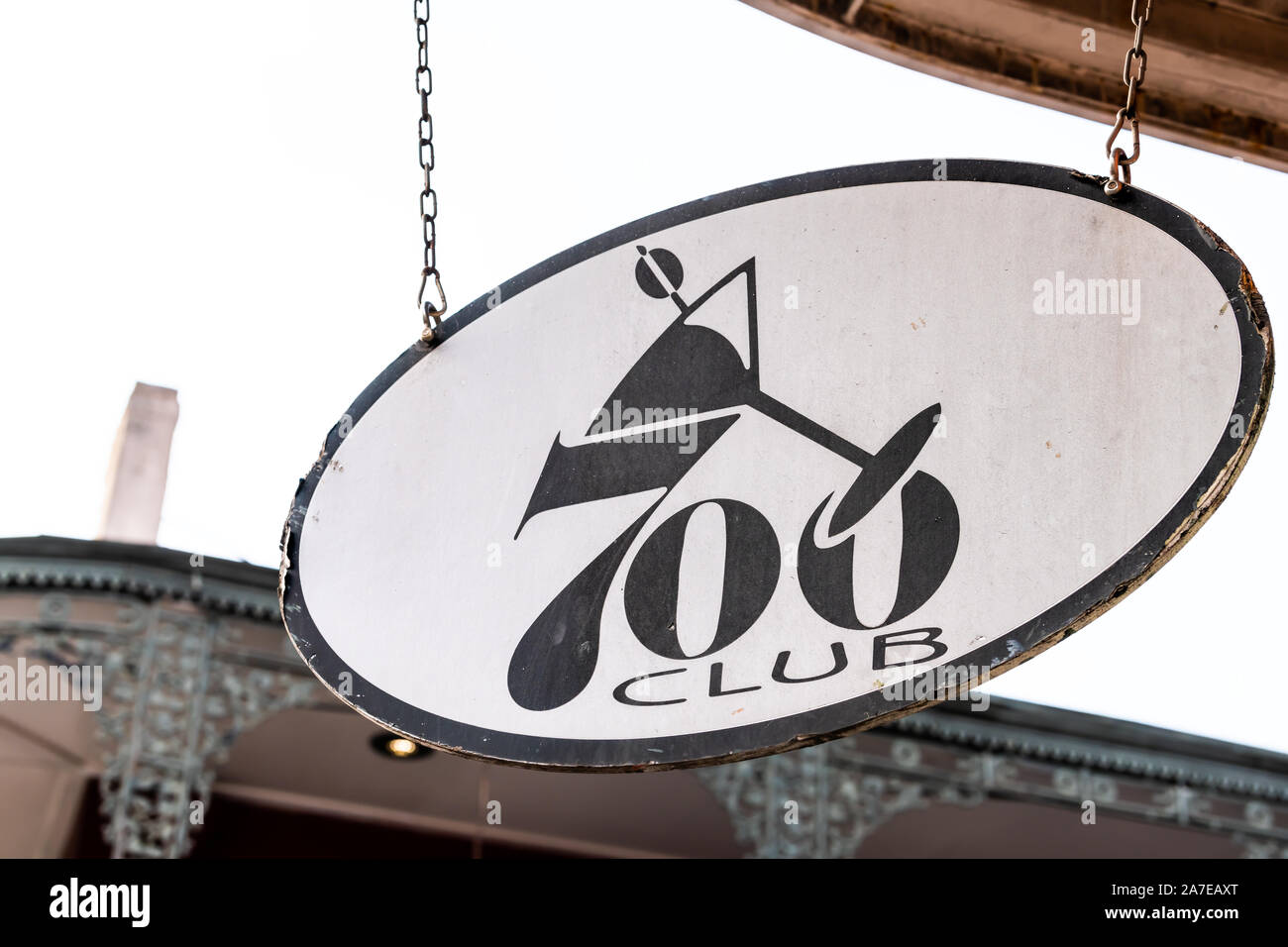 Drinks sidewalk sign hi-res stock photography and images - Alamy