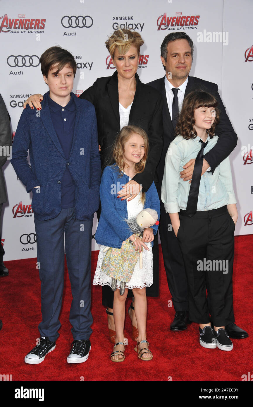 LOS ANGELES, CA - APRIL 13, 2015: Mark Ruffalo & wife Sunrise Coigney ...