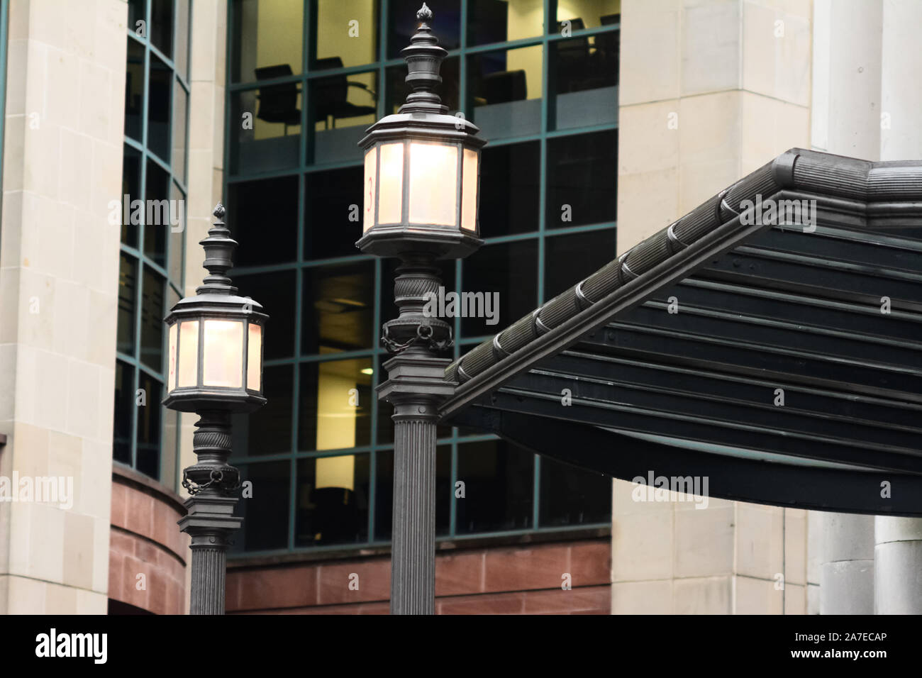 Everyday life in a city Stock Photo - Alamy