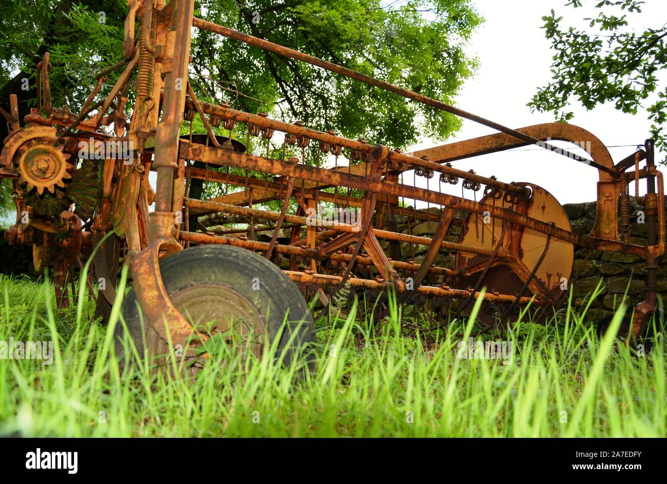 Old threshing machine hi-res stock photography and images - Alamy