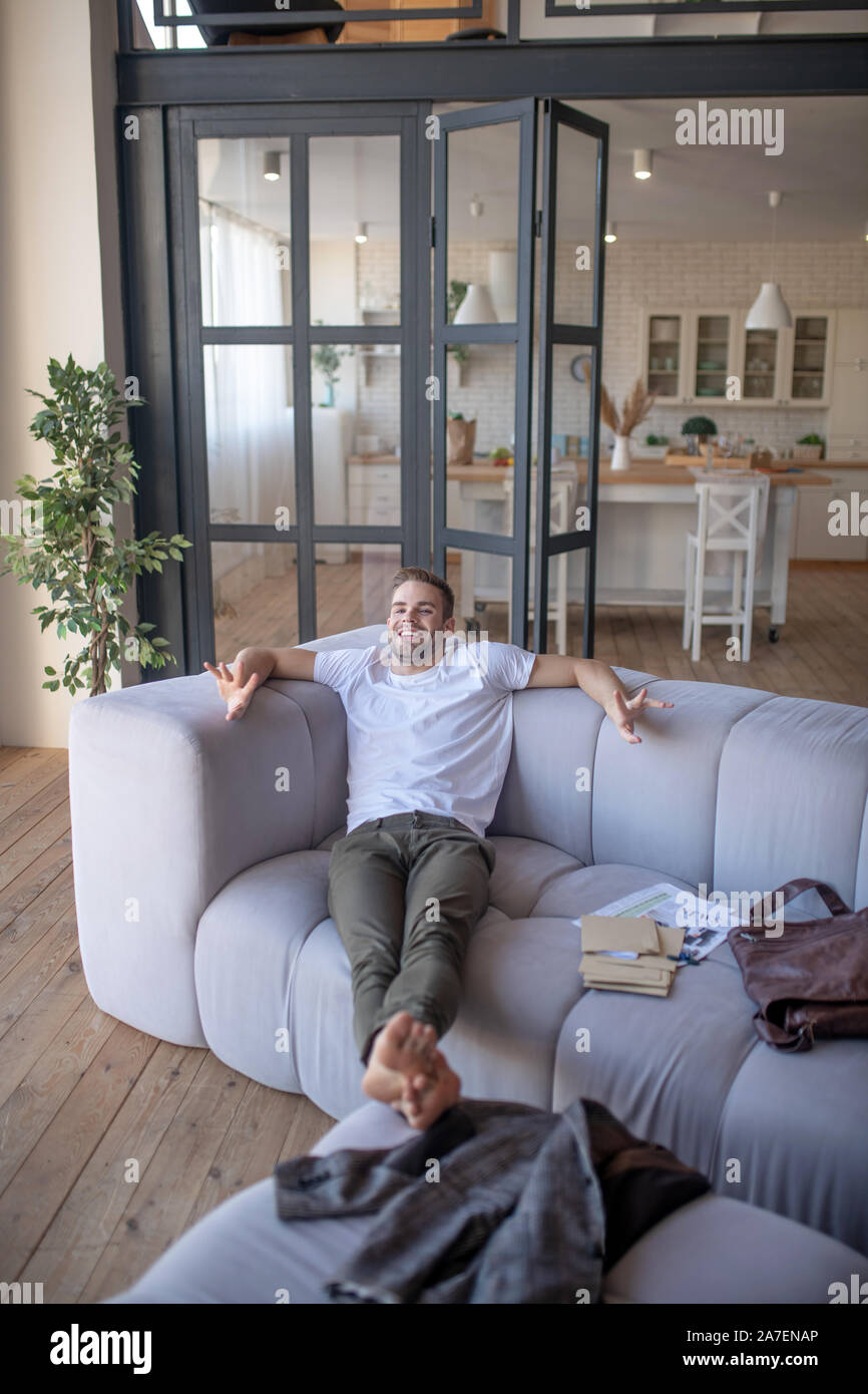 Man coming home from work hi-res stock photography and images - Alamy